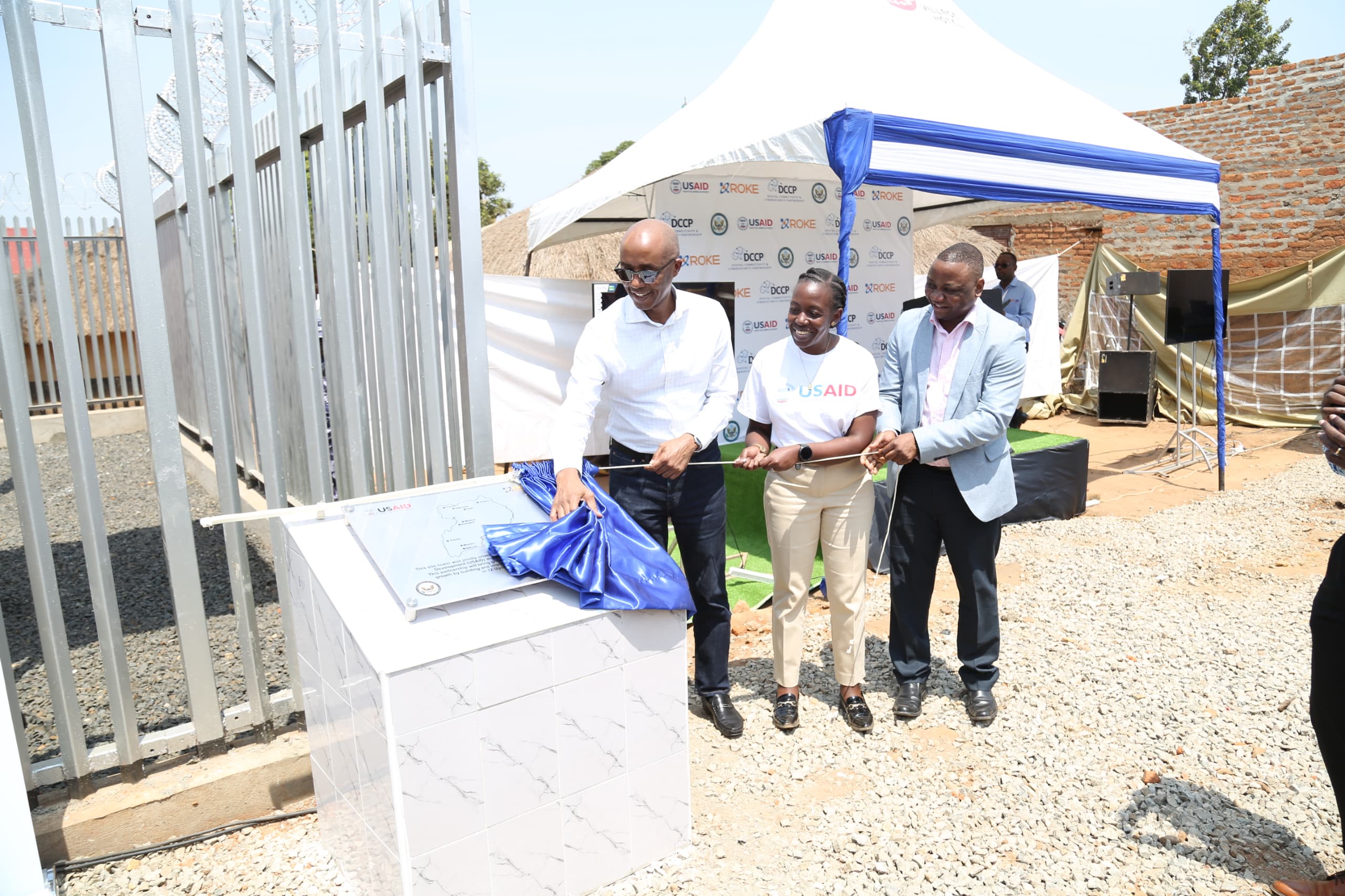 Roke Telkom commissions new telecommunications site in Yumbe