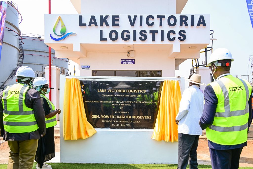 Museveni launches oil import facility on Lake Victoria